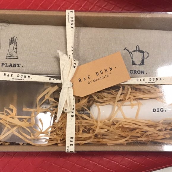 Rae Dunn | Other | Rae Dunn Gift Set Garden Plant Apron Shovel New ...
